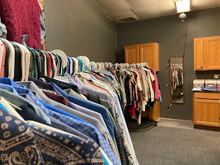 Quality Clothing, Minus the Cost: Roadrunner Clothing Connections has ...